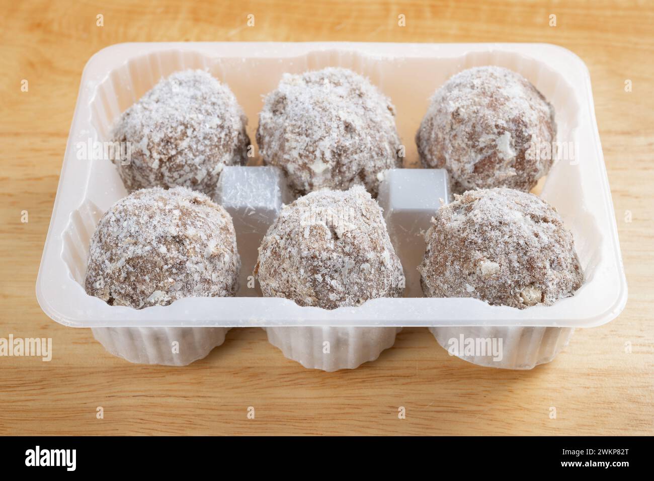 angle view pack of raw beef balls Stock Photo - Alamy