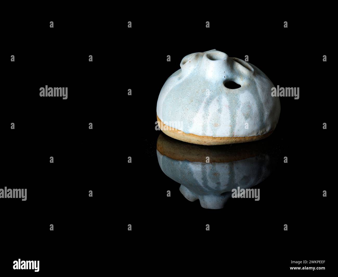 Pot form hi-res stock photography and images - Alamy