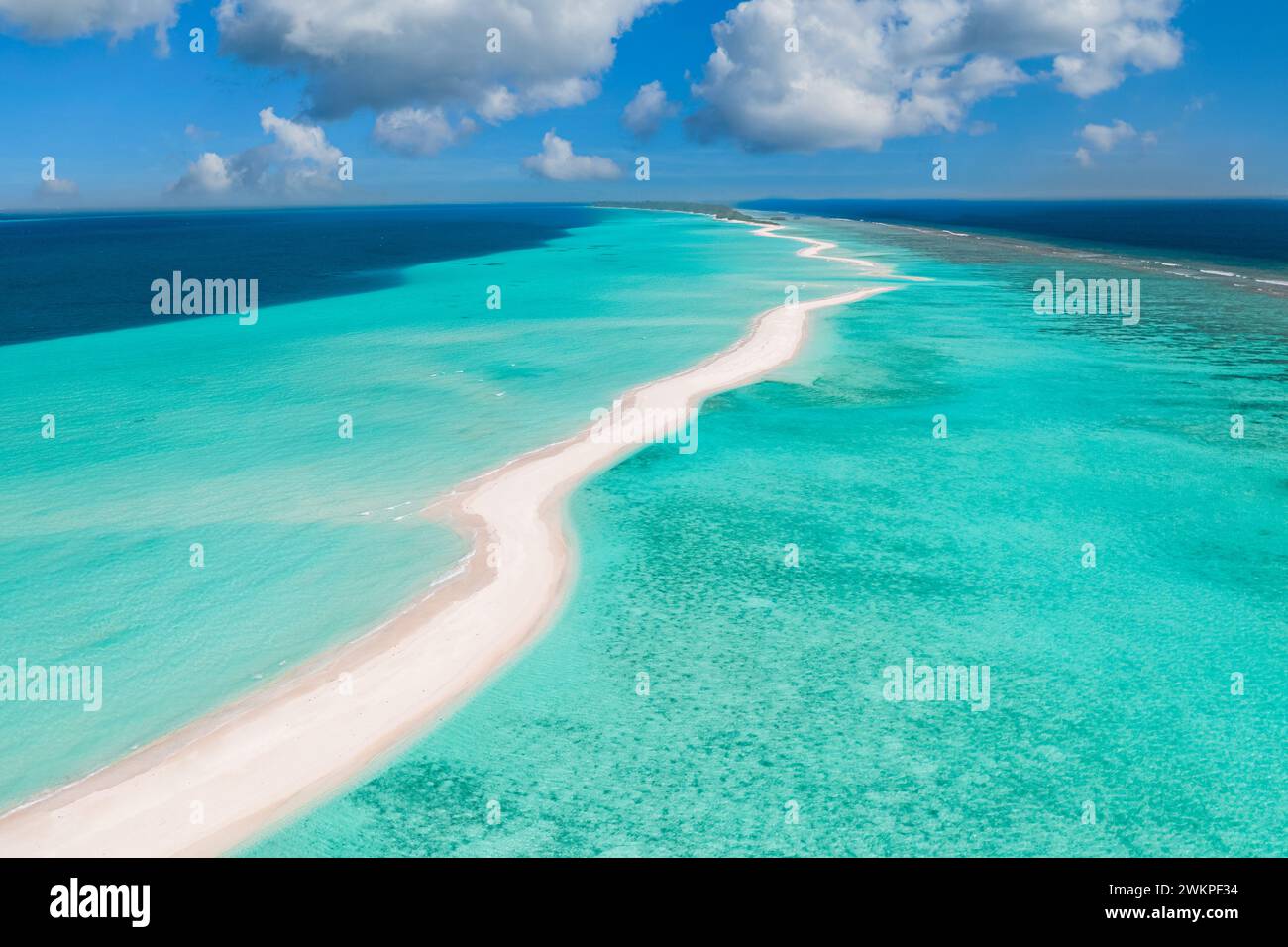 Relaxing aerial beach sand bank, summer vacation holiday template ...
