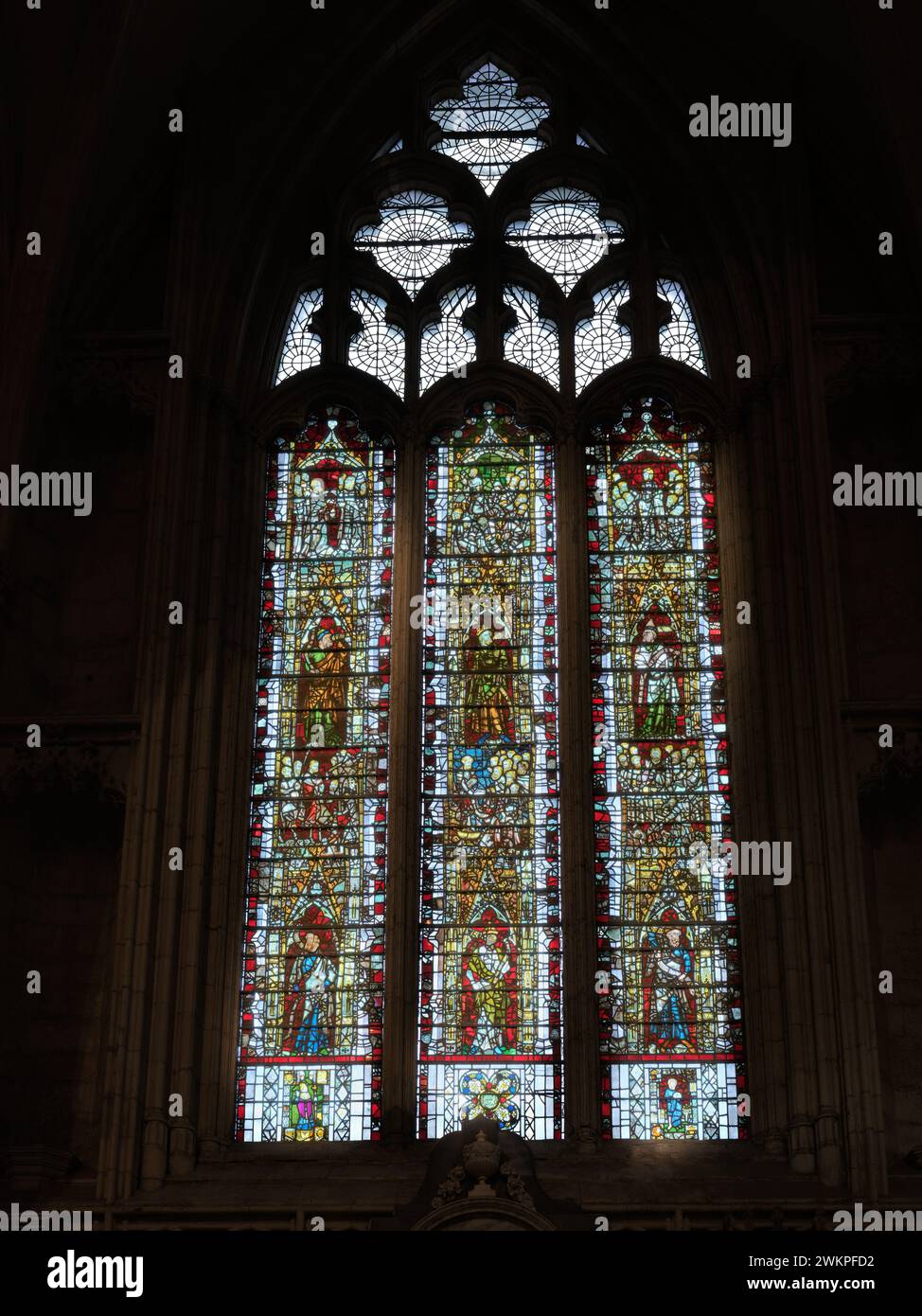 Medieval stained glass window hi-res stock photography and images - Alamy