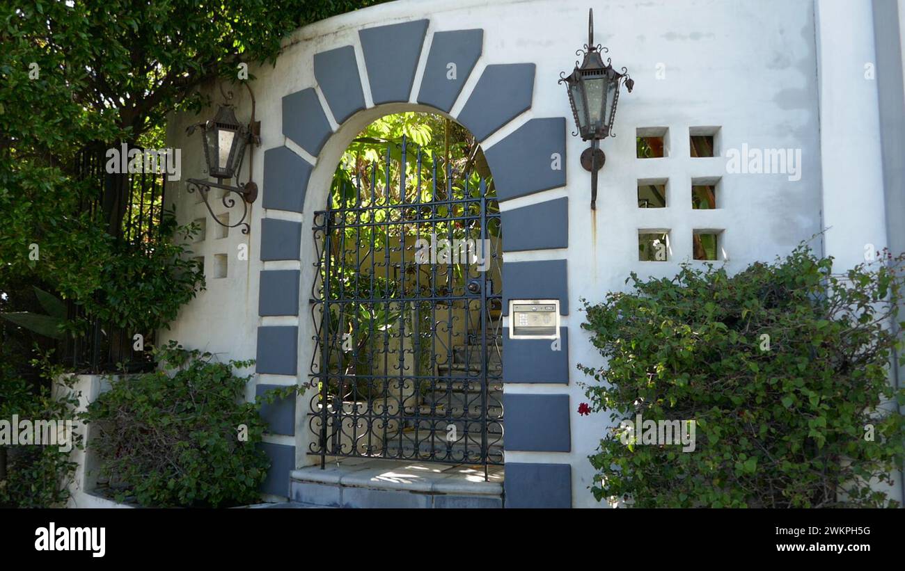 Jean harlow house hi-res stock photography and images - Alamy