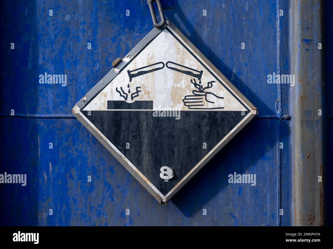 SYMBOL - 19 February 2024, Saxony-Anhalt, Könnern: A hazardous goods ...