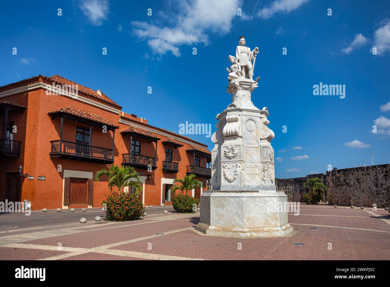 Monumento Cristobal Colon in historic city Cartagena de Indias with ...