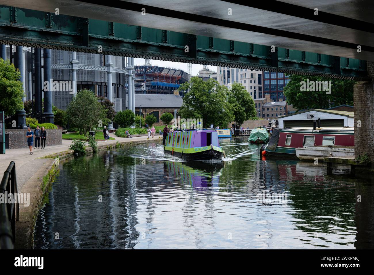 London - 06 03 2022: Entrance to St Pancras Basin on the Regent Canal ...