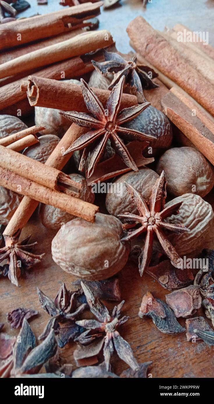 Photos of authentic Indonesian spices such as cinnamon, anise, cumin ...