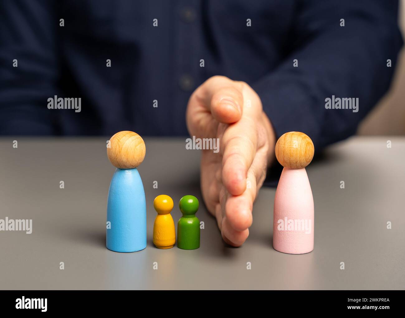 Remove the mother from parental responsibilities. Deprivation of ...