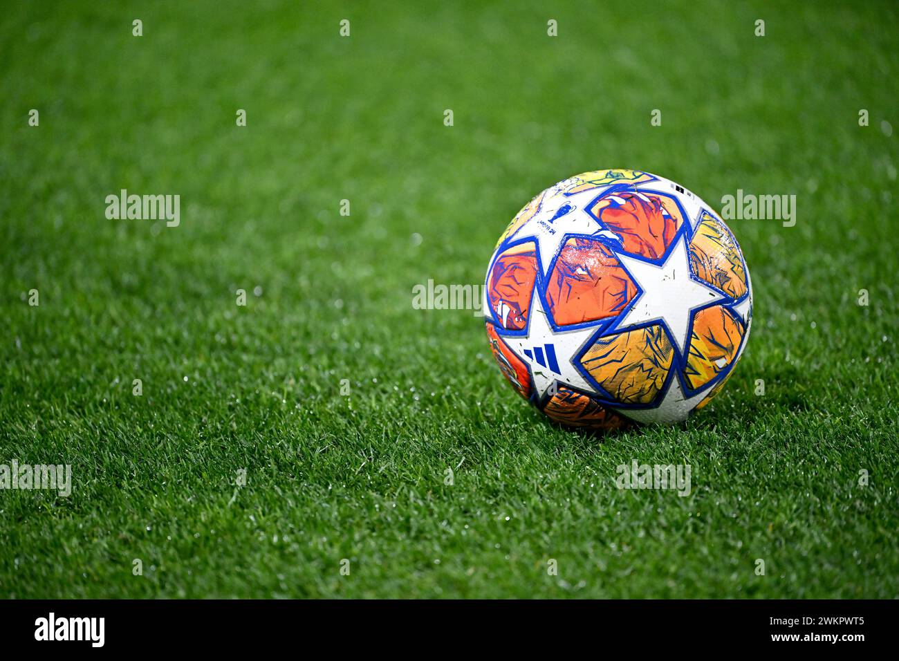 Ucl pro 23 24 knockout hi-res stock photography and images - Alamy