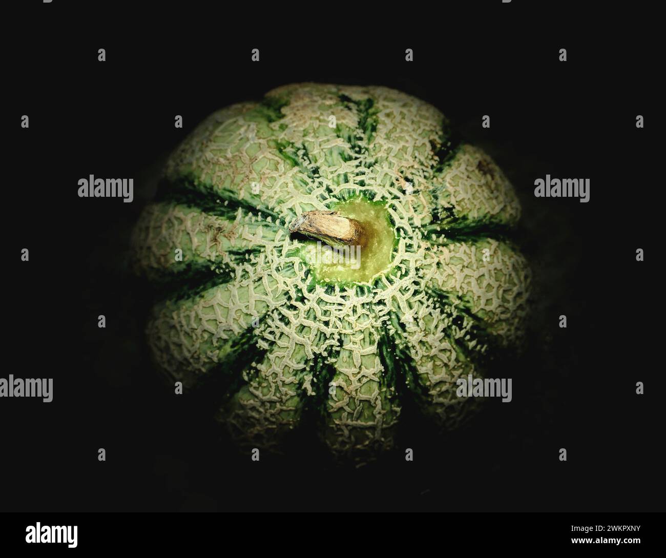 Apple table hi-res stock photography and images - Alamy