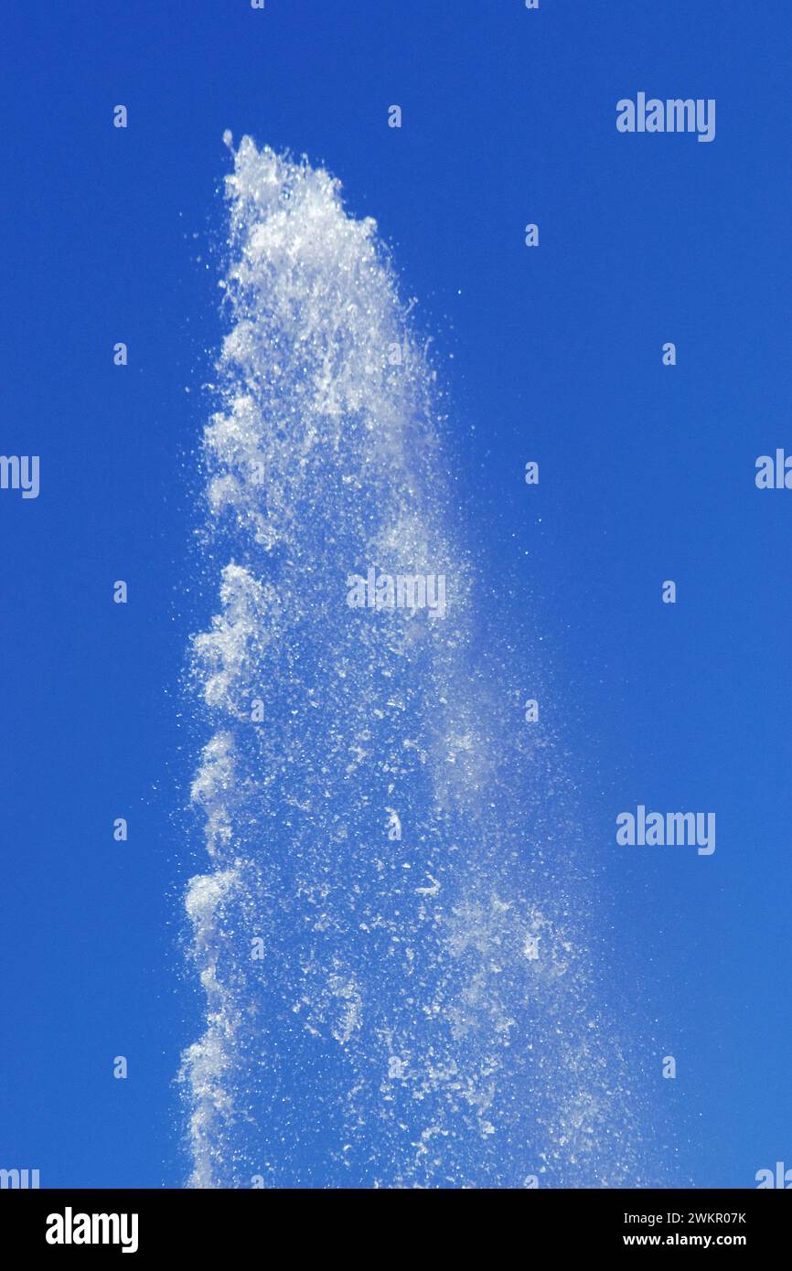 Water jet splashing closeup fountain hi-res stock photography and ...