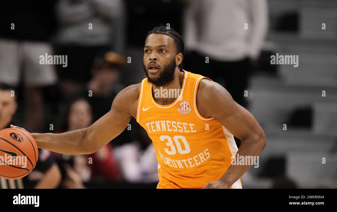 Tennessee guard Josiah-Jordan James drives during the first half of an ...