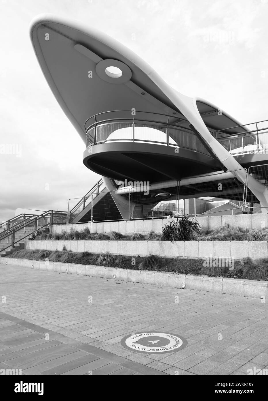 Murdochs connection bridge hi-res stock photography and images - Alamy