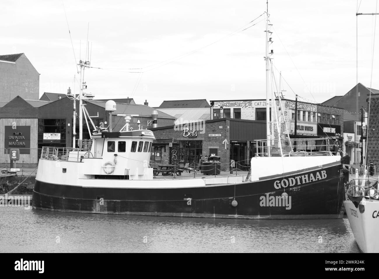 Old new hull hi-res stock photography and images - Alamy