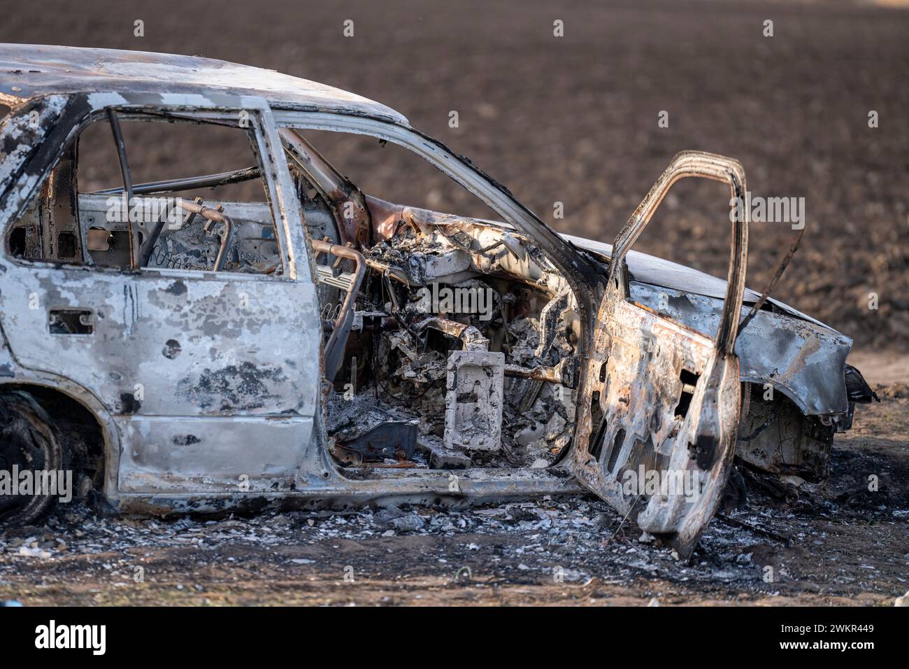 Crash and burn hi-res stock photography and images - Alamy