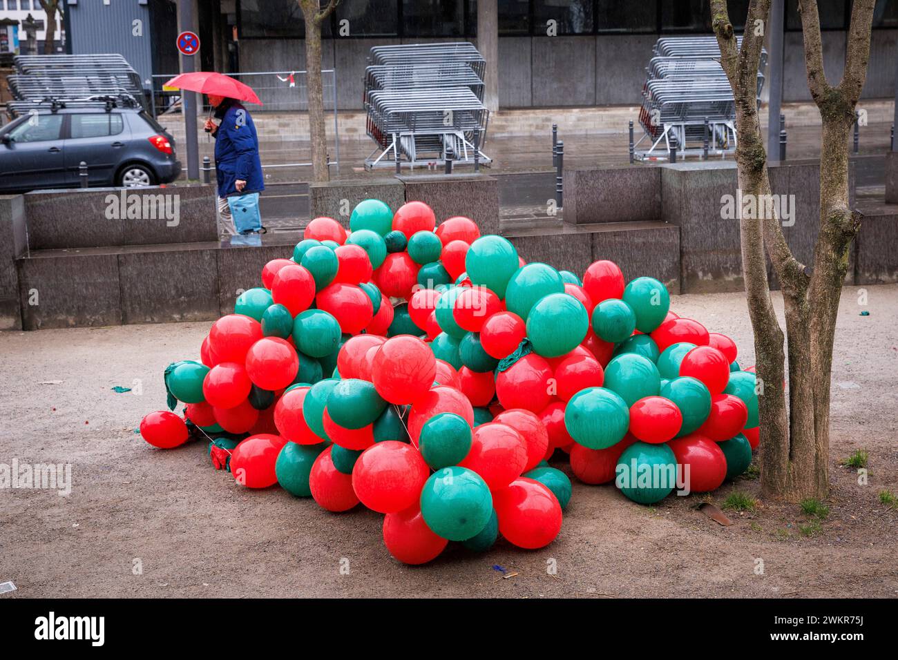 red and green balloons lying on Kurt-Hackenberg square, Cologne ...