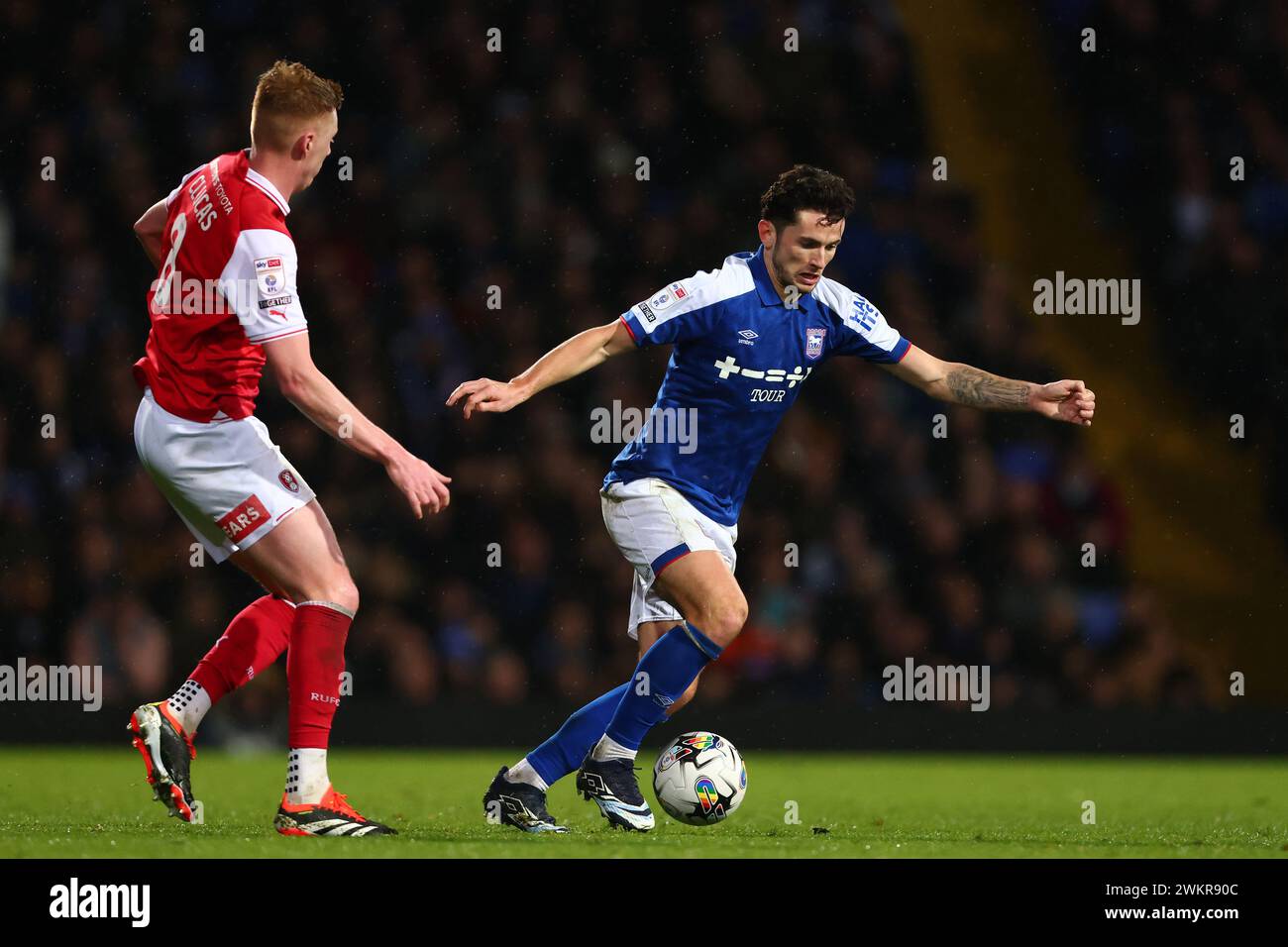 Lewis Travis of Ipswich Town and Sam Clucas of Rotherham United ...