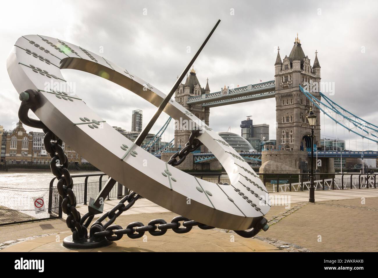 Giant 'Timepiece' sundial by Wendy Taylor near Tower Bridge, London ...
