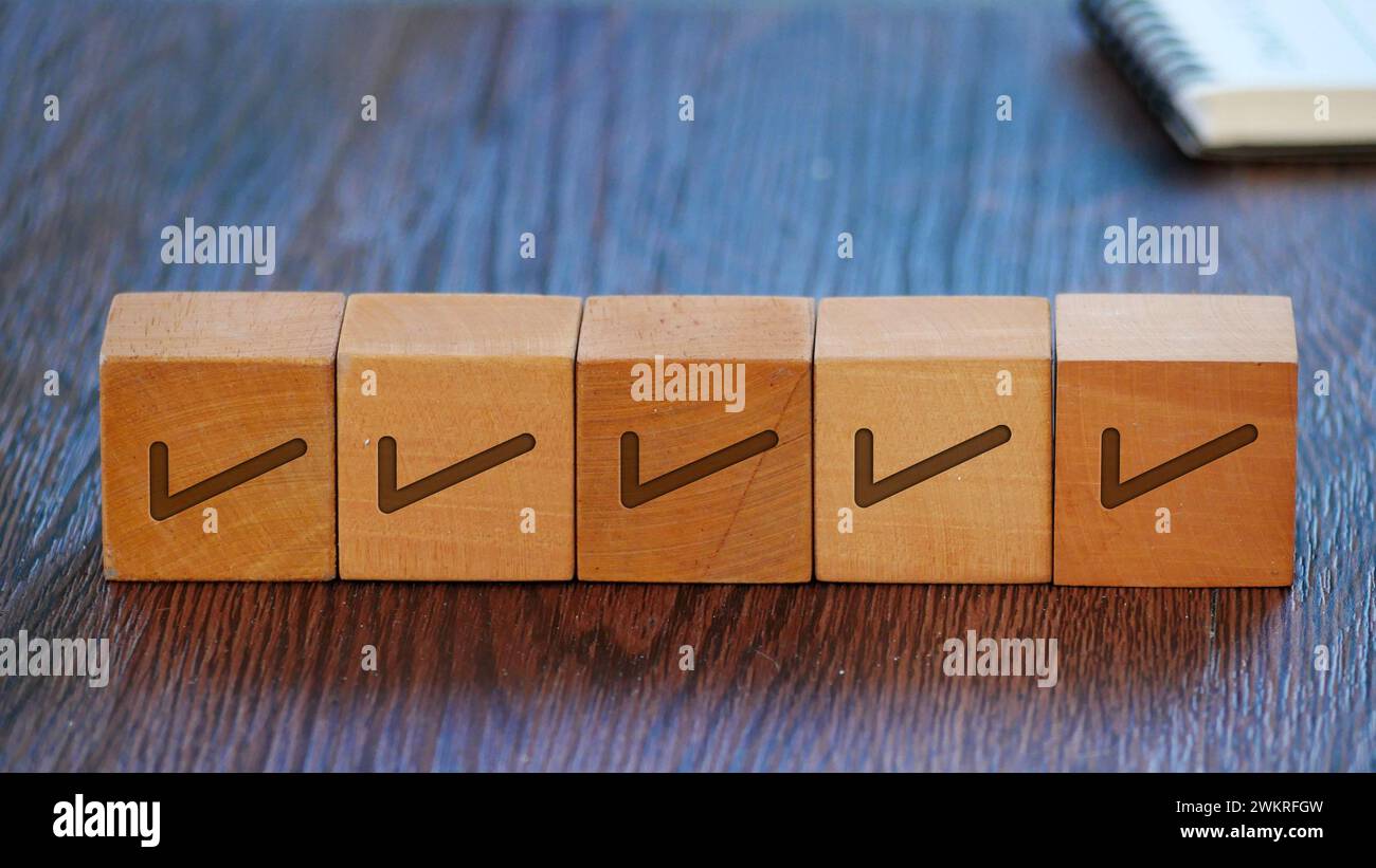 Checklist checkmark icon hi-res stock photography and images - Alamy