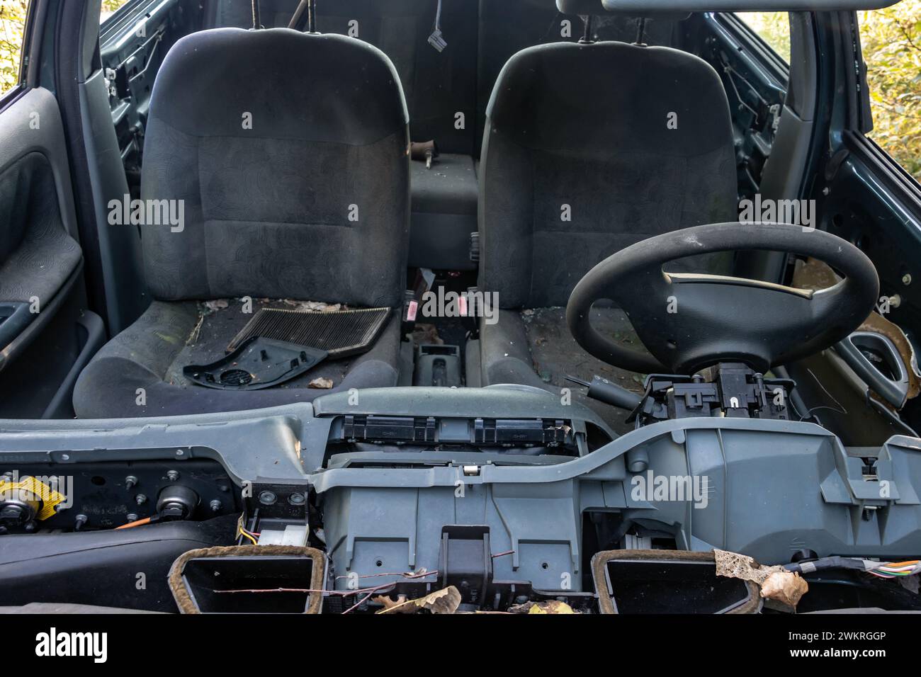 Interior abandoned car scrap hi-res stock photography and images - Alamy