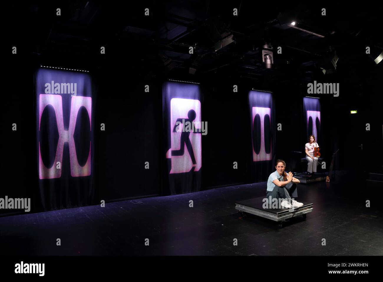 Vidina Popov während der Fotoprobe für das Stück Fremd im Maxim Gorki ...