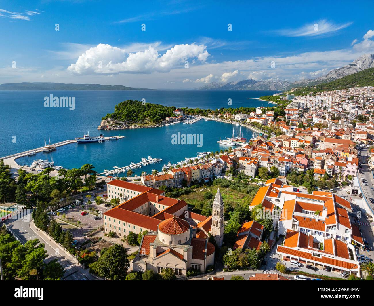 Makarska turquoise waterfront biokovo hi-res stock photography and ...