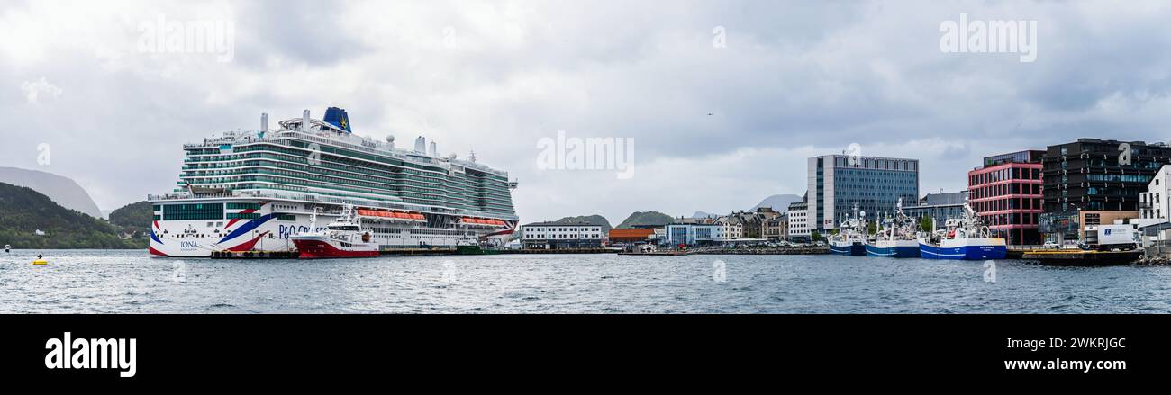 Pando hi-res stock photography and images - Alamy