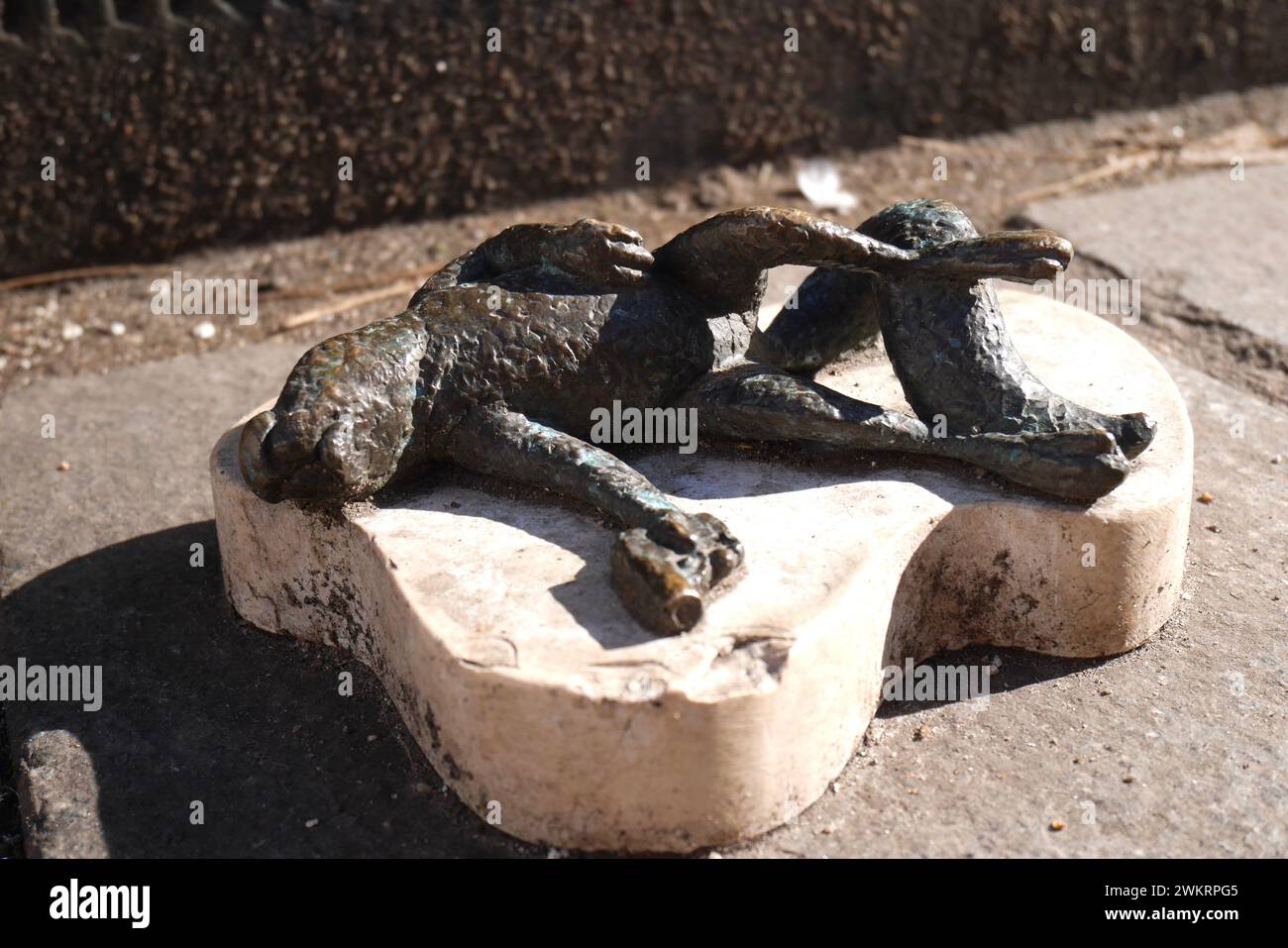 Dead squirrel, a bronze mini statue by Hungarian Ukrainian sculptor ...