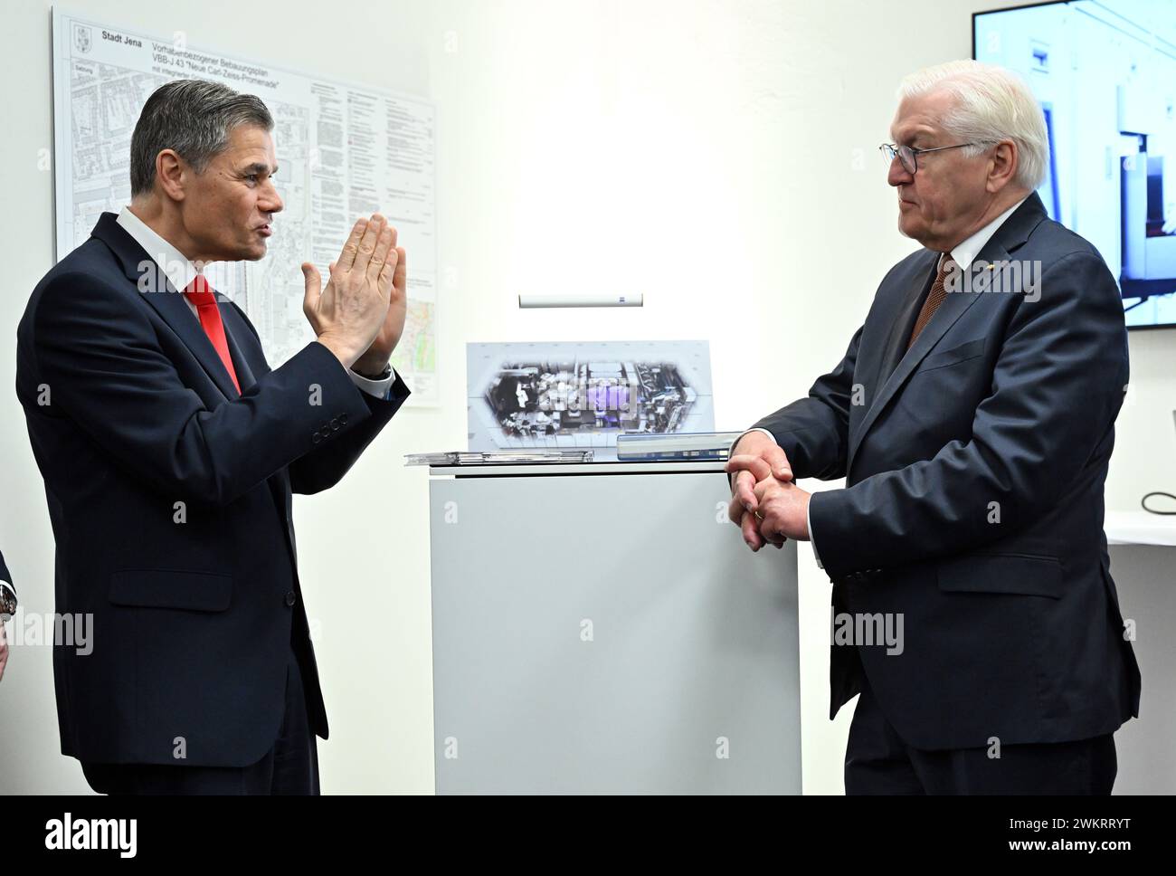 Jena, Germany. 22nd Feb, 2024. German President Frank-Walter Steinmeier ...