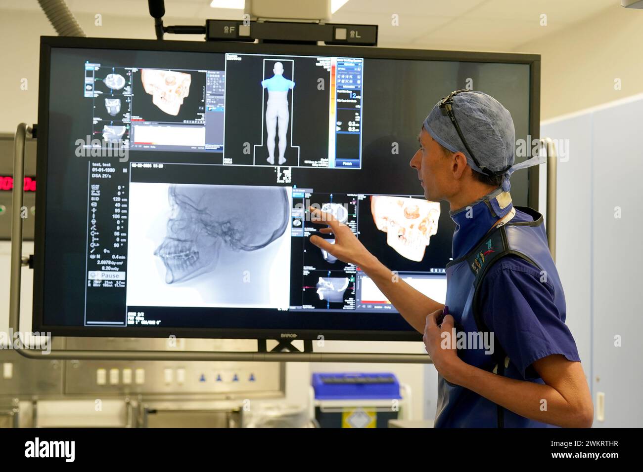 Clinical Radiologist Dr Nik Arestis views the new Alphenix Sky+ system ...