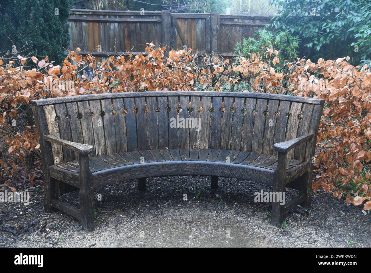 Curved hedges hi-res stock photography and images - Alamy