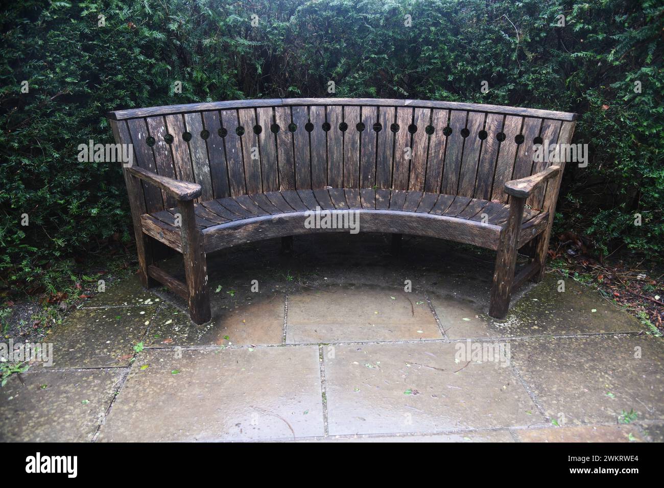 Curved hedges hi-res stock photography and images - Alamy