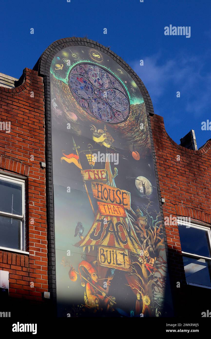 Winter sunlight illuminates intricate detail of the wall mural by Andy ...