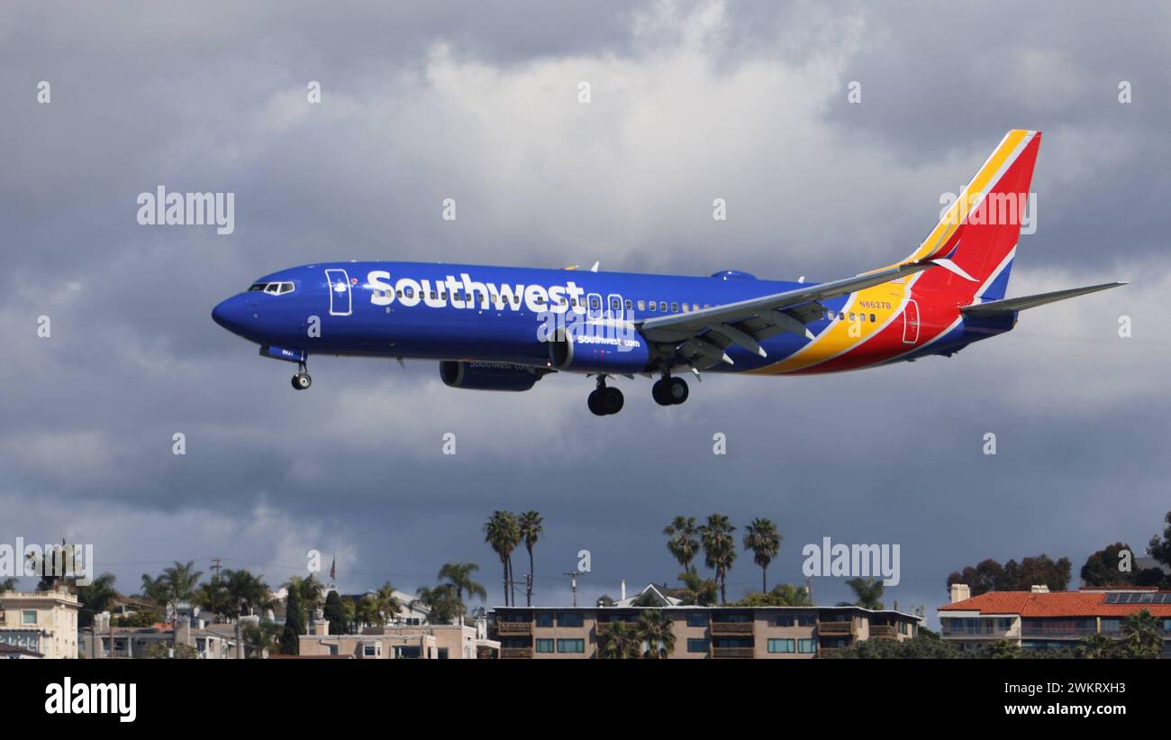 N8627B Southwest Airlines Boeing 737-8H4 am San Diego International ...