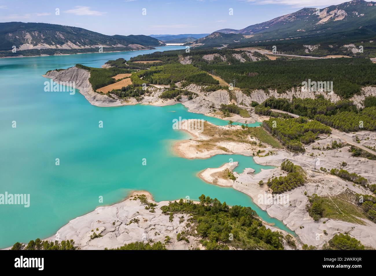 Spain aragon lake yesa hi-res stock photography and images - Alamy