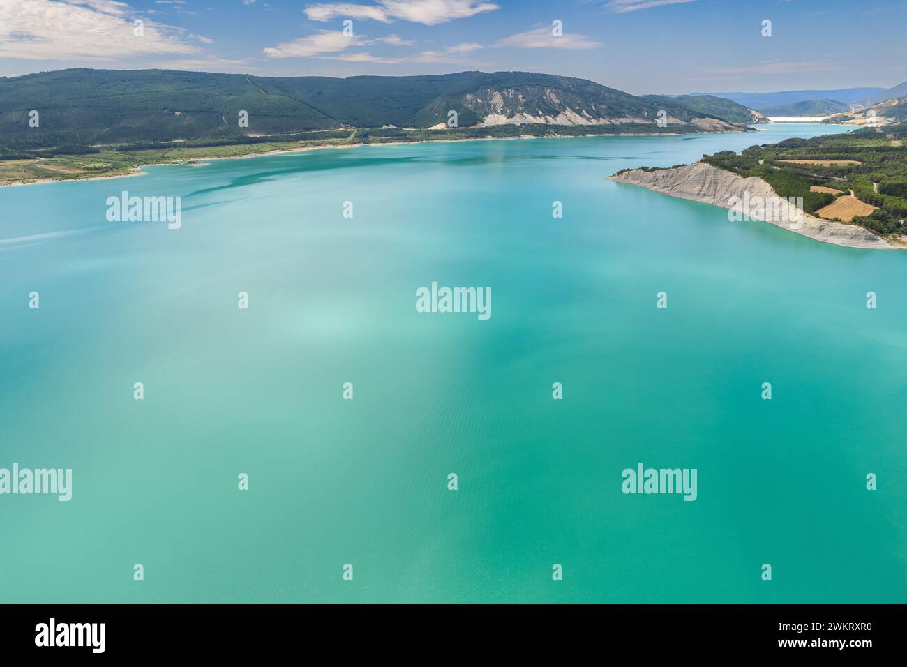 Spain aragon lake yesa hi-res stock photography and images - Alamy