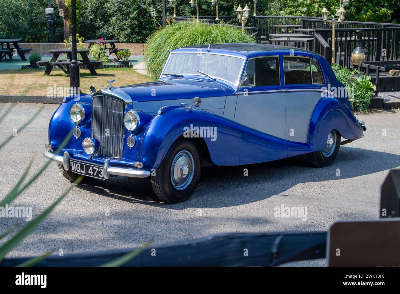 1951 Bentley MkVI classic British luxury car Stock Photo - Alamy