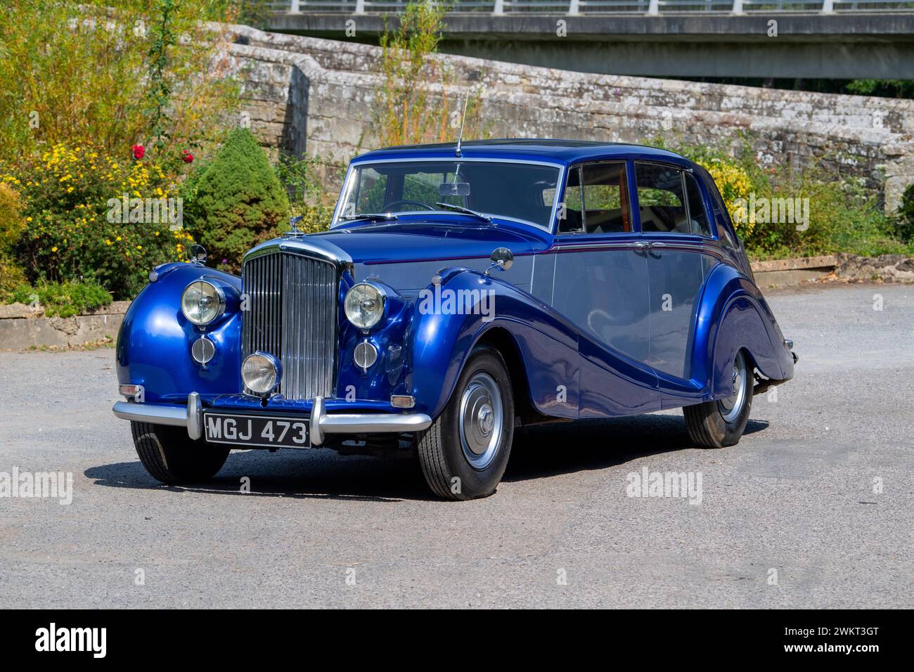 1951 Bentley MkVI classic British luxury car Stock Photo - Alamy