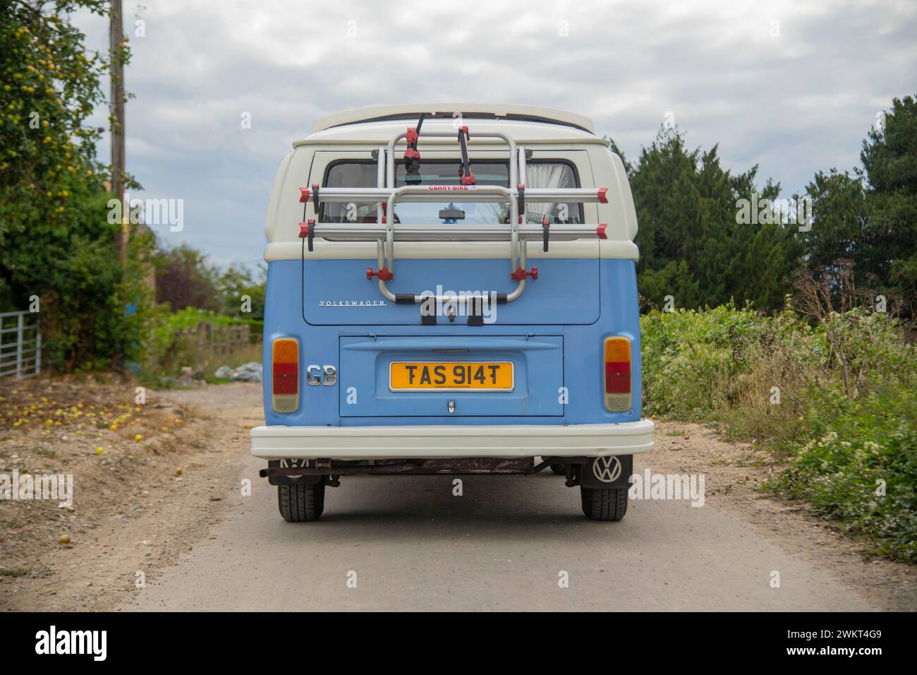 1979 VW Type 2 Bay Window camper van Stock Photo - Alamy