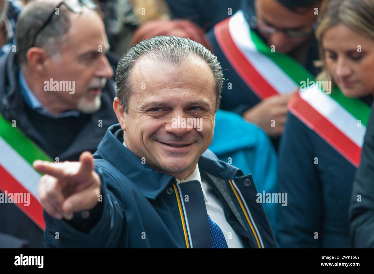 Cateno roberto salvatore de luca hi-res stock photography and images ... Cateno roberto salvatore de luca hi-res stock photography and images ...