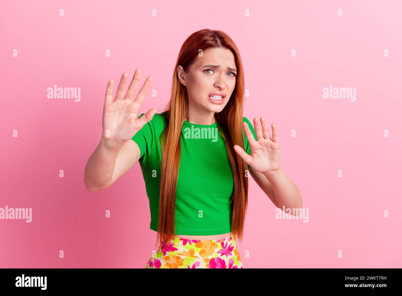 Portrait of frightened scared girl with redhead hairstyle wear stylish ...