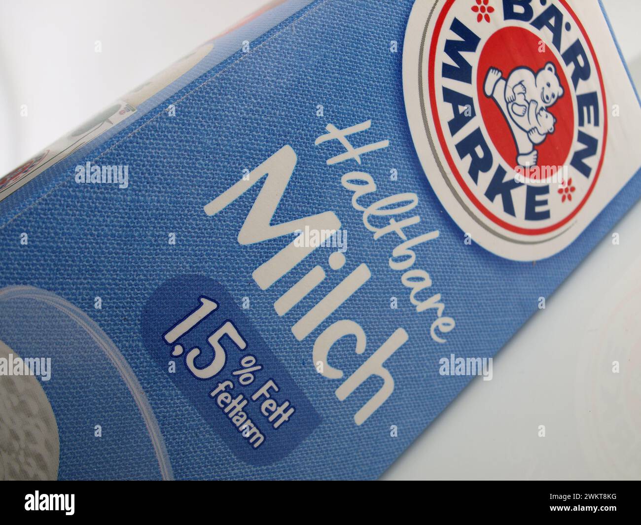 Milk shop logo hi-res stock photography and images - Alamy