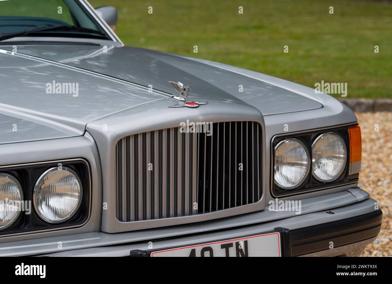 Bentley red label hi-res stock photography and images - Alamy
