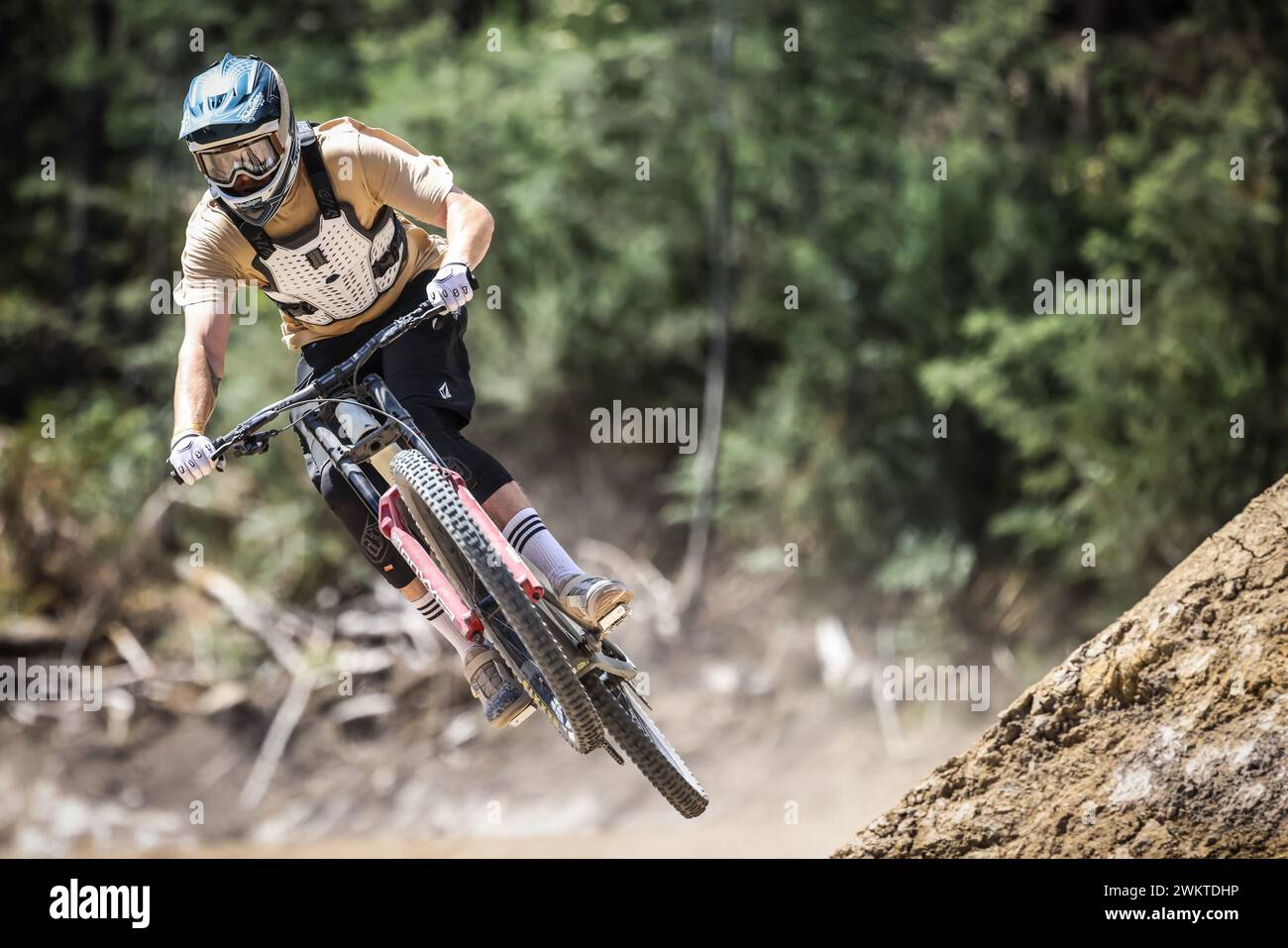 Red bull hardline hi-res stock photography and images - Alamy