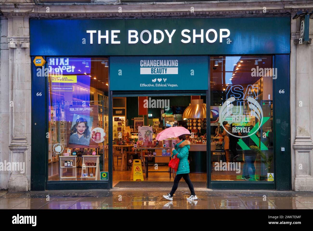 Human rights activist and environmental campaigner anita roddick hi-res ...
