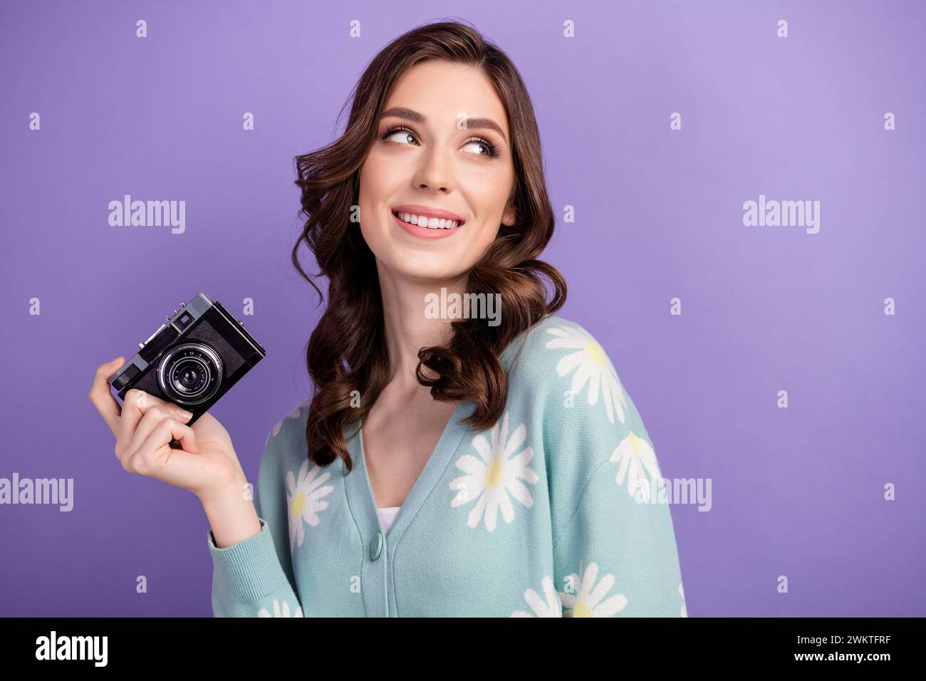 Photo of young girl think new conceptual session with models using ...