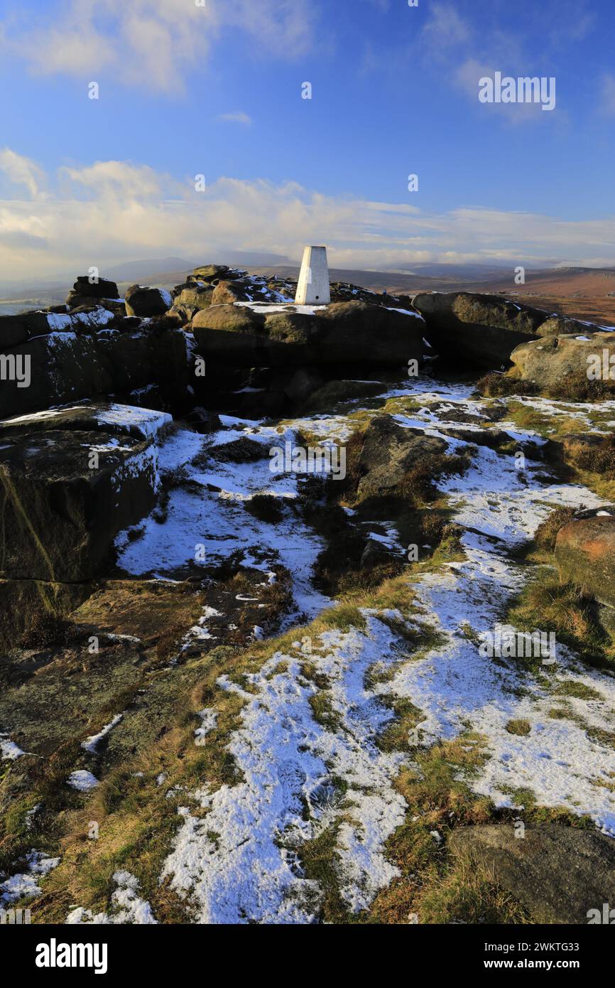 Winter view of Stanage Edge, Derbyshire; Peak District National Park ...