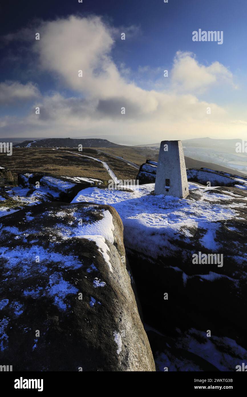 Winter view of Stanage Edge, Derbyshire; Peak District National Park ...
