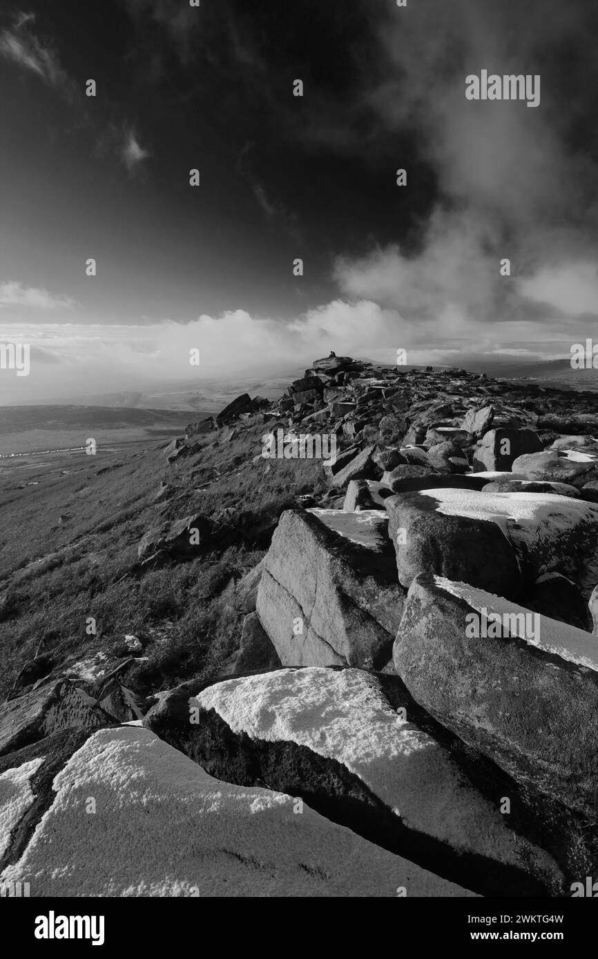 Winter view of Stanage Edge, Derbyshire; Peak District National Park ...