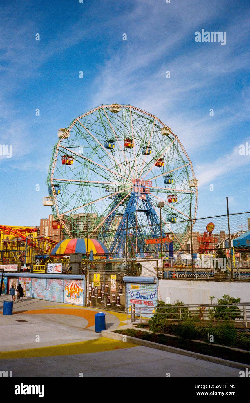 Traditional fairground coney island hi-res stock photography and images ...