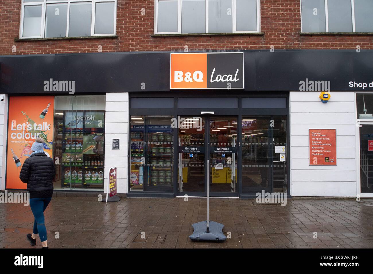 Staines-upon-Thames, Surrey, UK. 21st February, 2024. A new B&Q Local ...