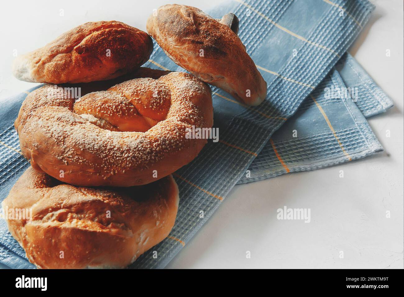 Russian pretzel hi-res stock photography and images - Alamy